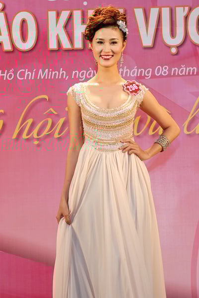 Những Thí Sinh Sexy Nhất Hoa Hậu Việt Nam 2012