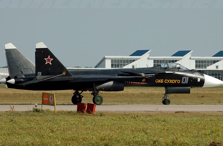 Khám phá ’đại bàng vàng’ cánh ngược Su-47