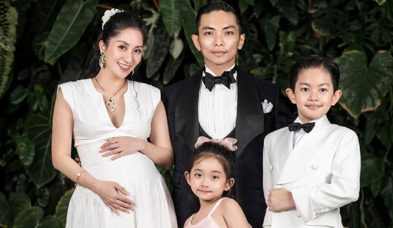 Khánh Thi hốt hoảng khi trong nhà có đến 4 Phan Hiển, dân tình cũng phải gật gù công nhận