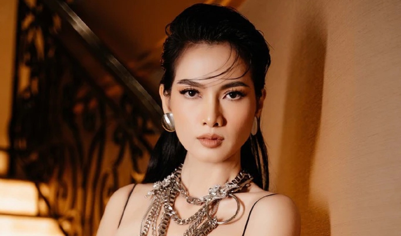Siêu mẫu Anh Thư đáp trả khi bị nói 'chồng bỏ, con cái không hạnh phúc'
