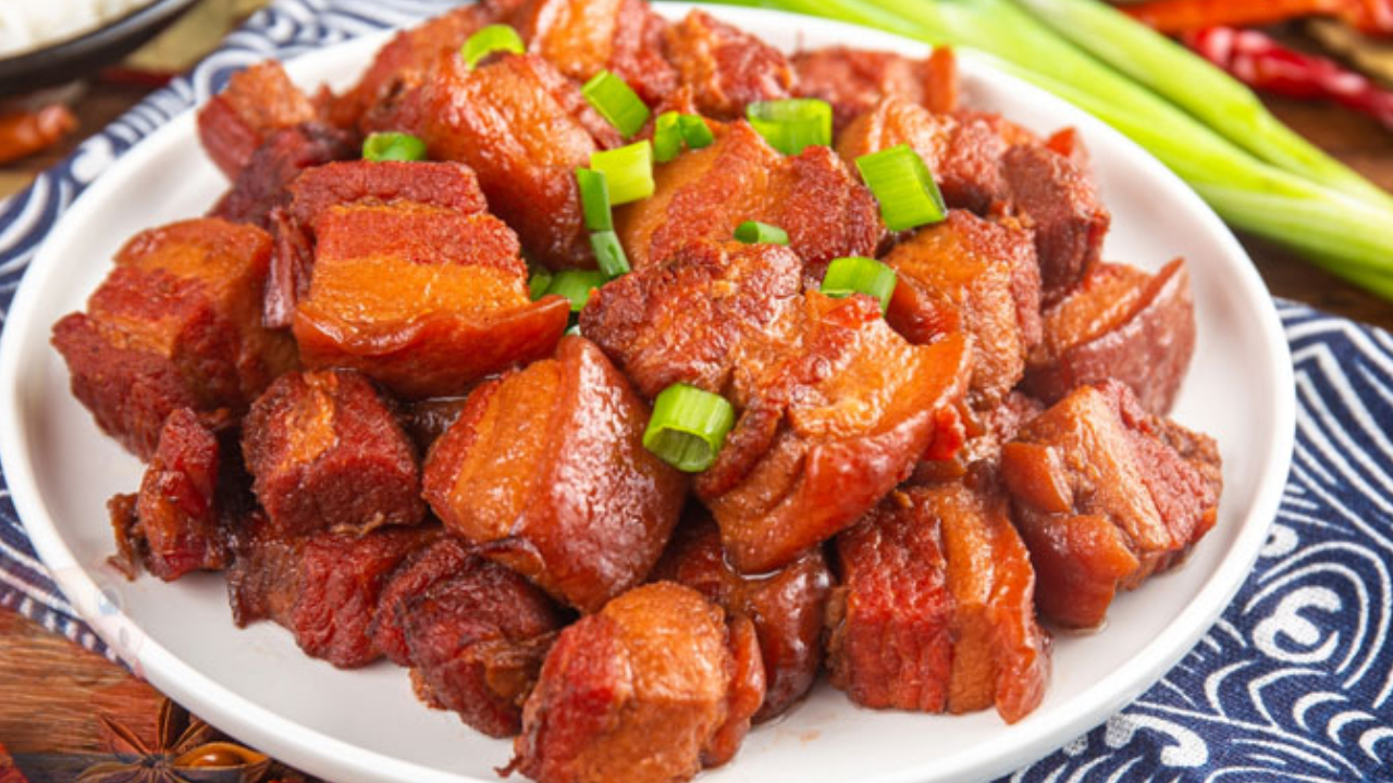 Thịt lợn ngon bổ nhưng 5 nhóm người này cần hạn chế ăn nếu không muốn ...