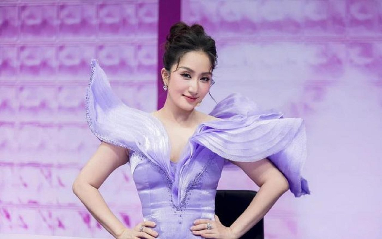 Khánh Thi bất ngờ đăng đàn nói ai đó không biết điều, không thể hiện thái độ đúng mực