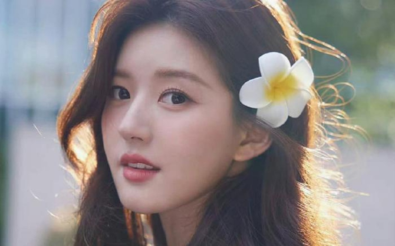 9 xu hướng trang điểm bùng nổ trong năm 2025