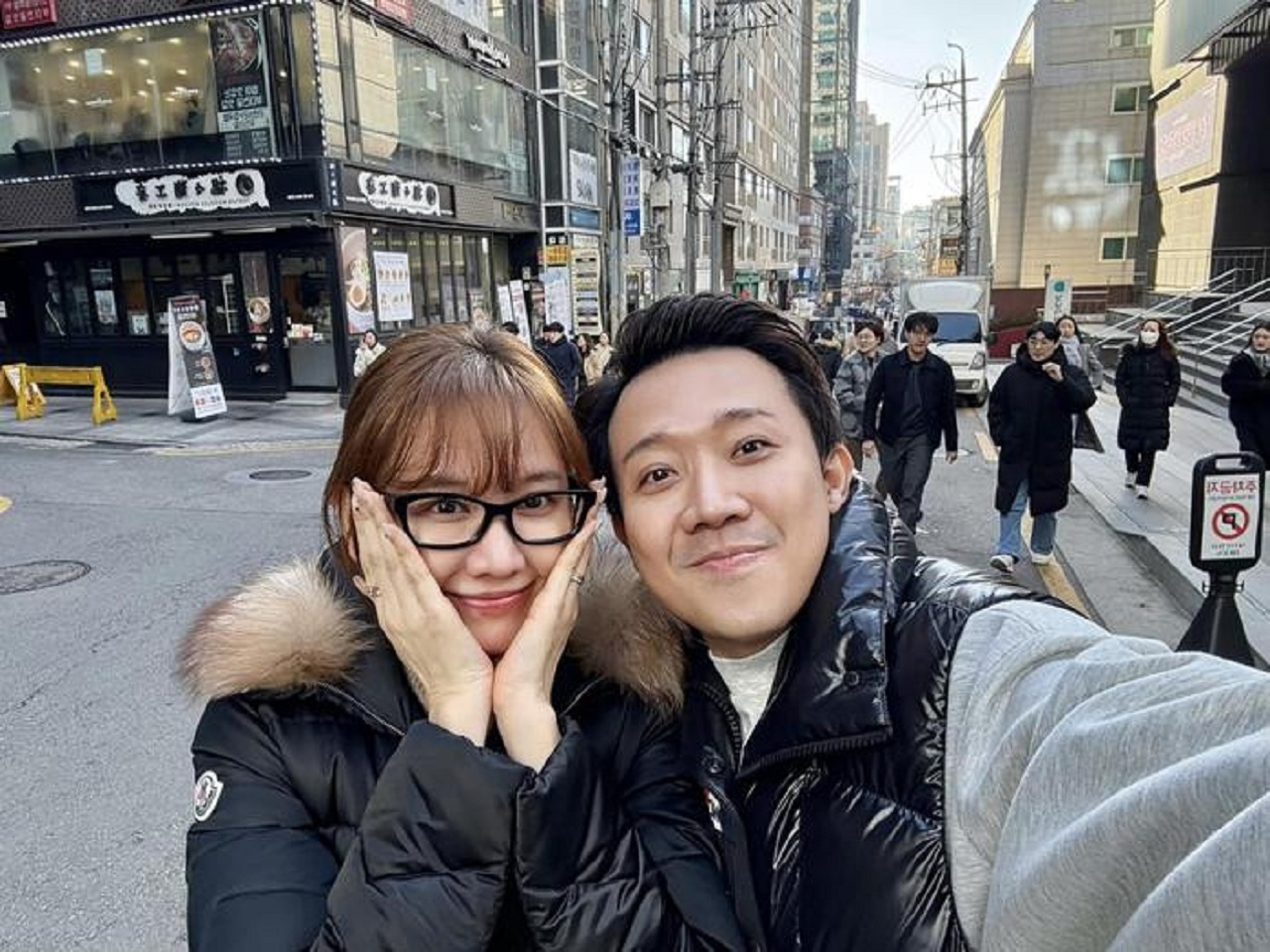 Trấn Thành đón năm mới ở quê vợ nhưng phải than thở điều này