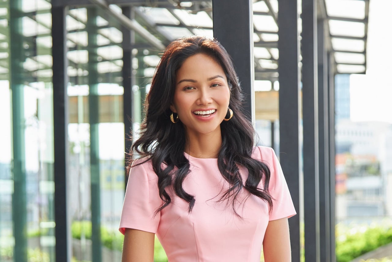 H'Hen Niê tiết lộ lý do không thể tham gia cuộc thi nhan sắc khác, hóa ...