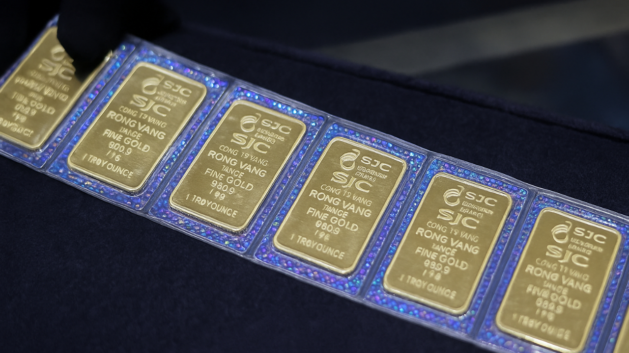 Sáng 10/5, giá vàng nhảy vọt 121,5 triệu/lượng: Lướt sóng kiếm lời hay ...