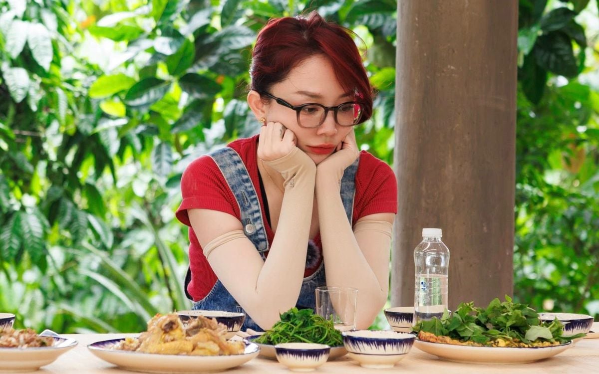 Tóc Tiên nói gì về nghi vấn chèn ép đồng nghiệp?