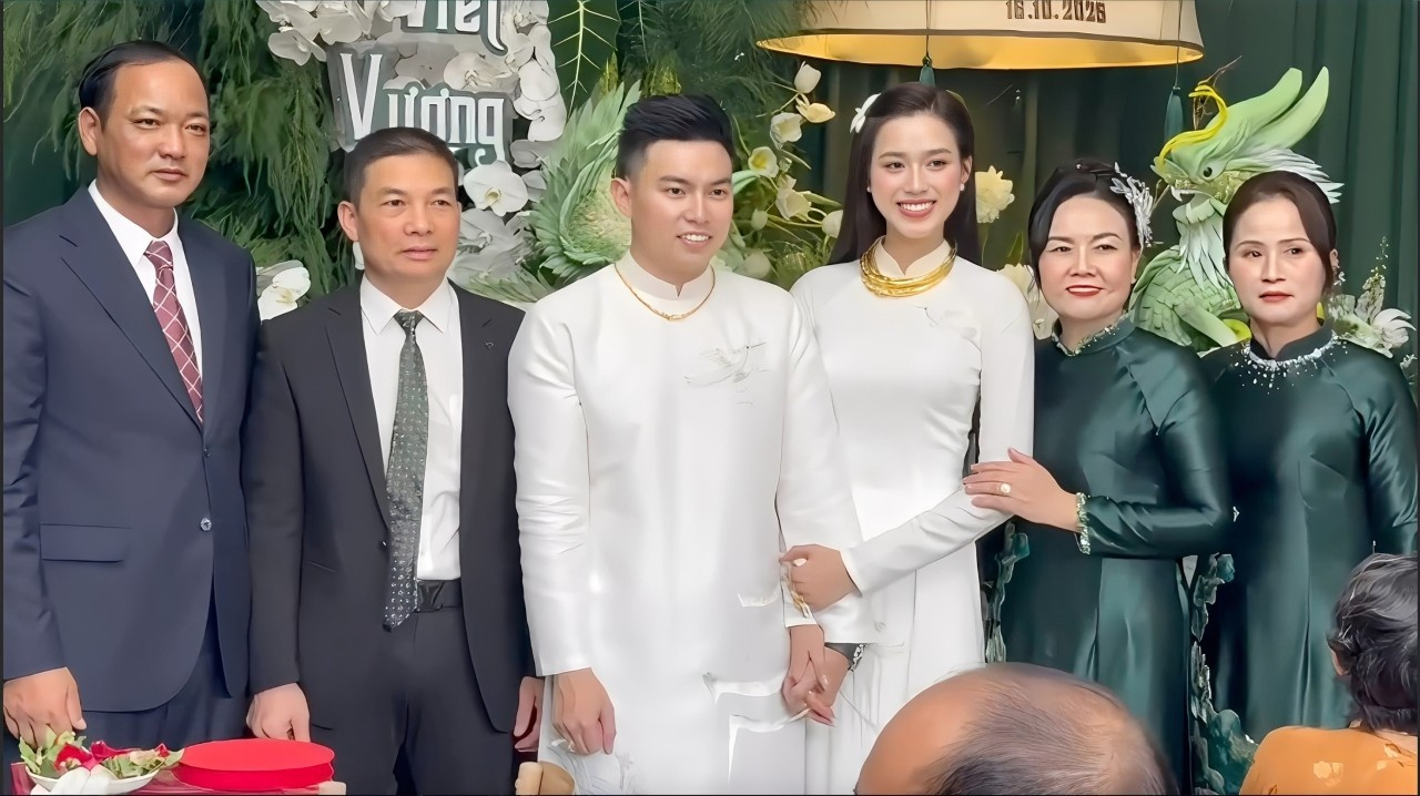 Xúc động với lời chia sẽ của bố chồng HH Đỗ Thị Hà trong ngày đám cưới ...